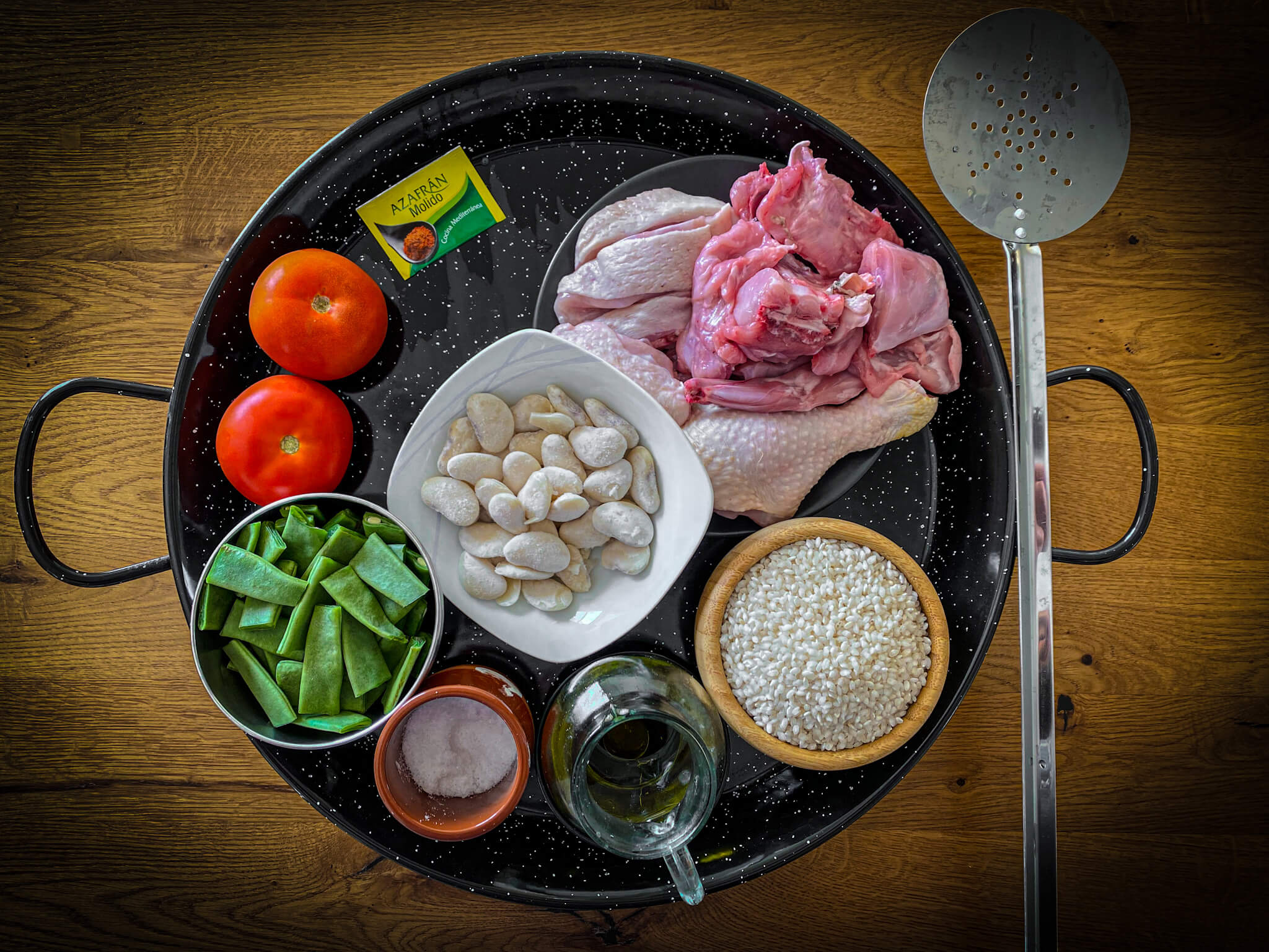 Classic Spanish Paella Recipe: Valencian Style with 10 Authentic ...